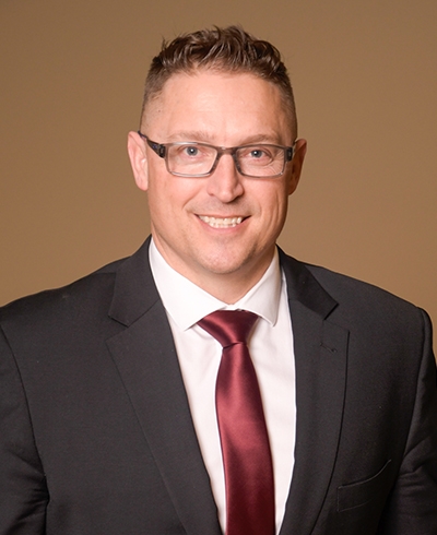 Financial advisory team - Discerning Wealth | Ameriprise Financial