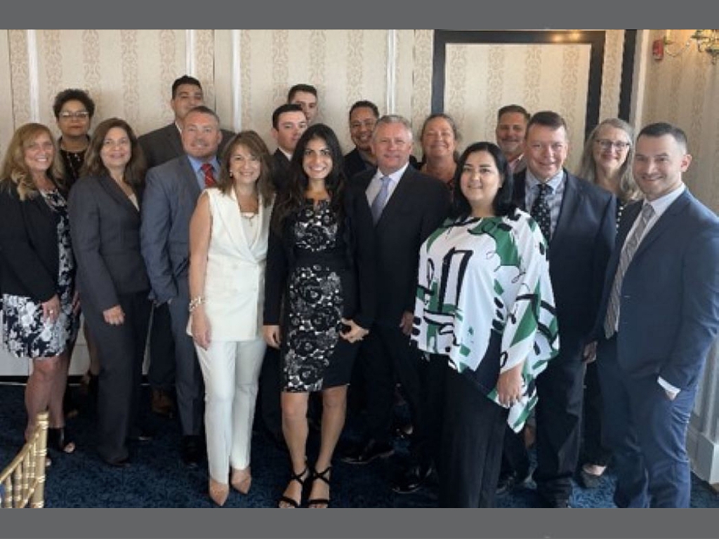 Nina Daoud financial advisory team | Oxford, CT